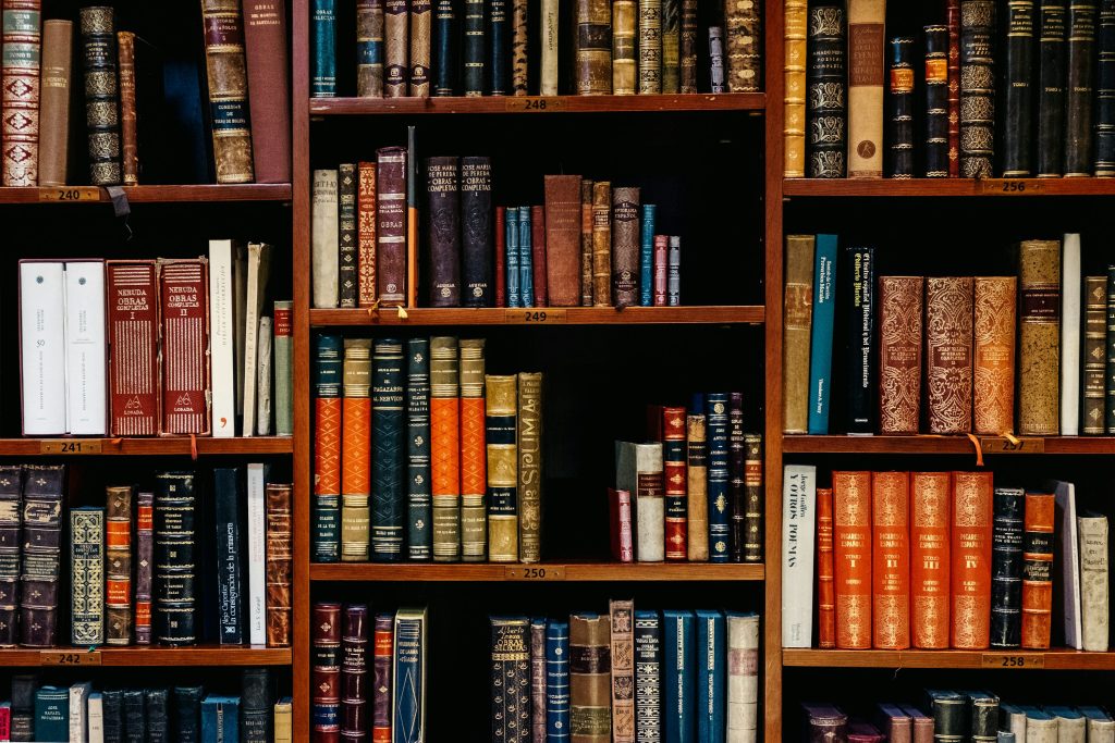 Online Librarian Jobs: A Comprehensive Guide to a Flexible Career in ...